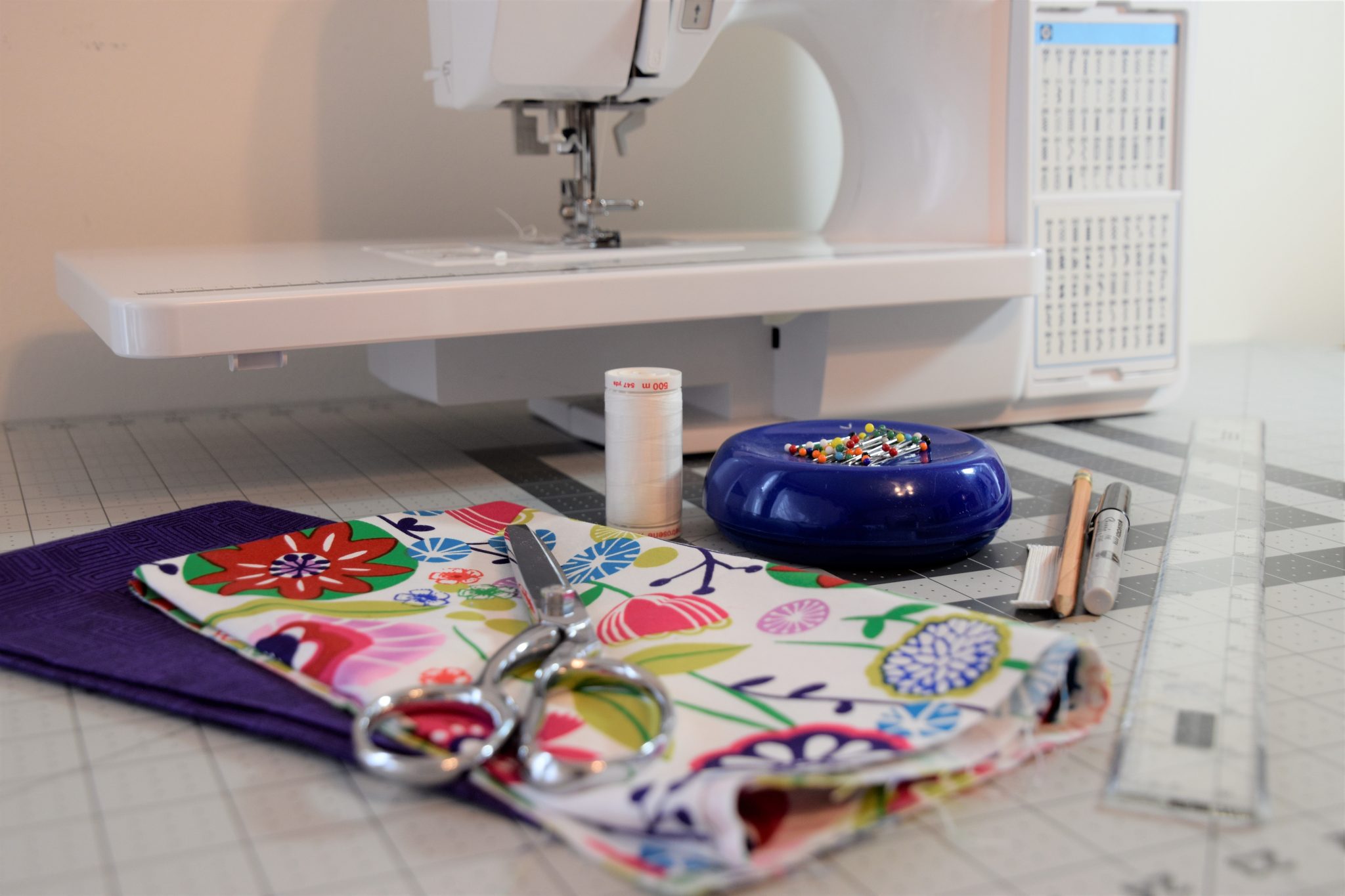 A Reversible, Free Scrub Cap Pattern With Easy Instructions - Quiltripping