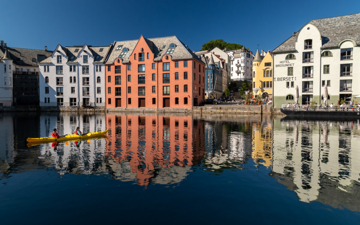 Beautiful Storybook Norway Photos to Inspire Your Next Trip - Quiltripping