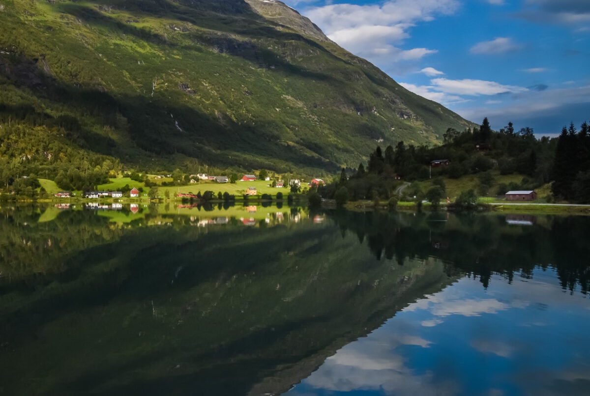 Beautiful Storybook Norway Photos to Inspire Your Next Trip - Quiltripping